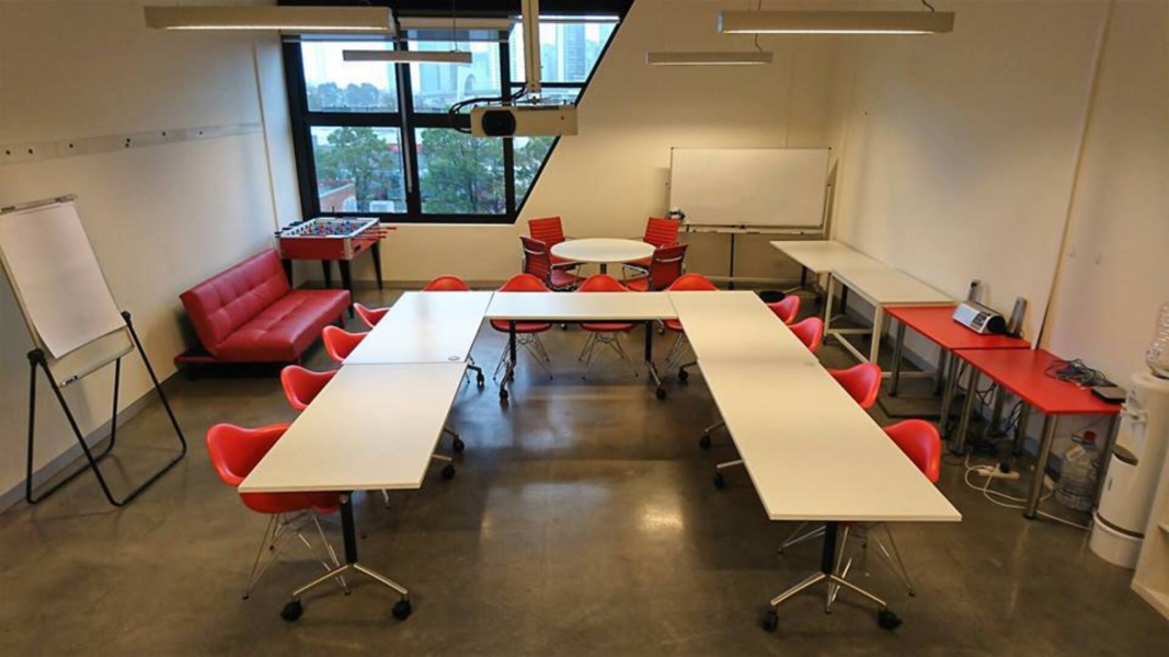 Conference room/creative workshop space for hire - South Melbourne ...
